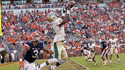Dedmon making his mark on Tribe football | W&M News Archive | William ...